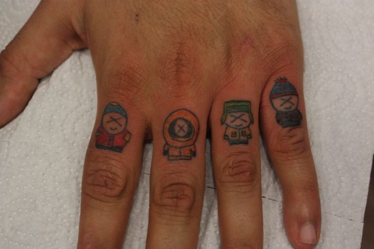 Kadıköy Dövmeci Piercing Yapan Yerler | parmak-ustu-dovmeleri-dovme